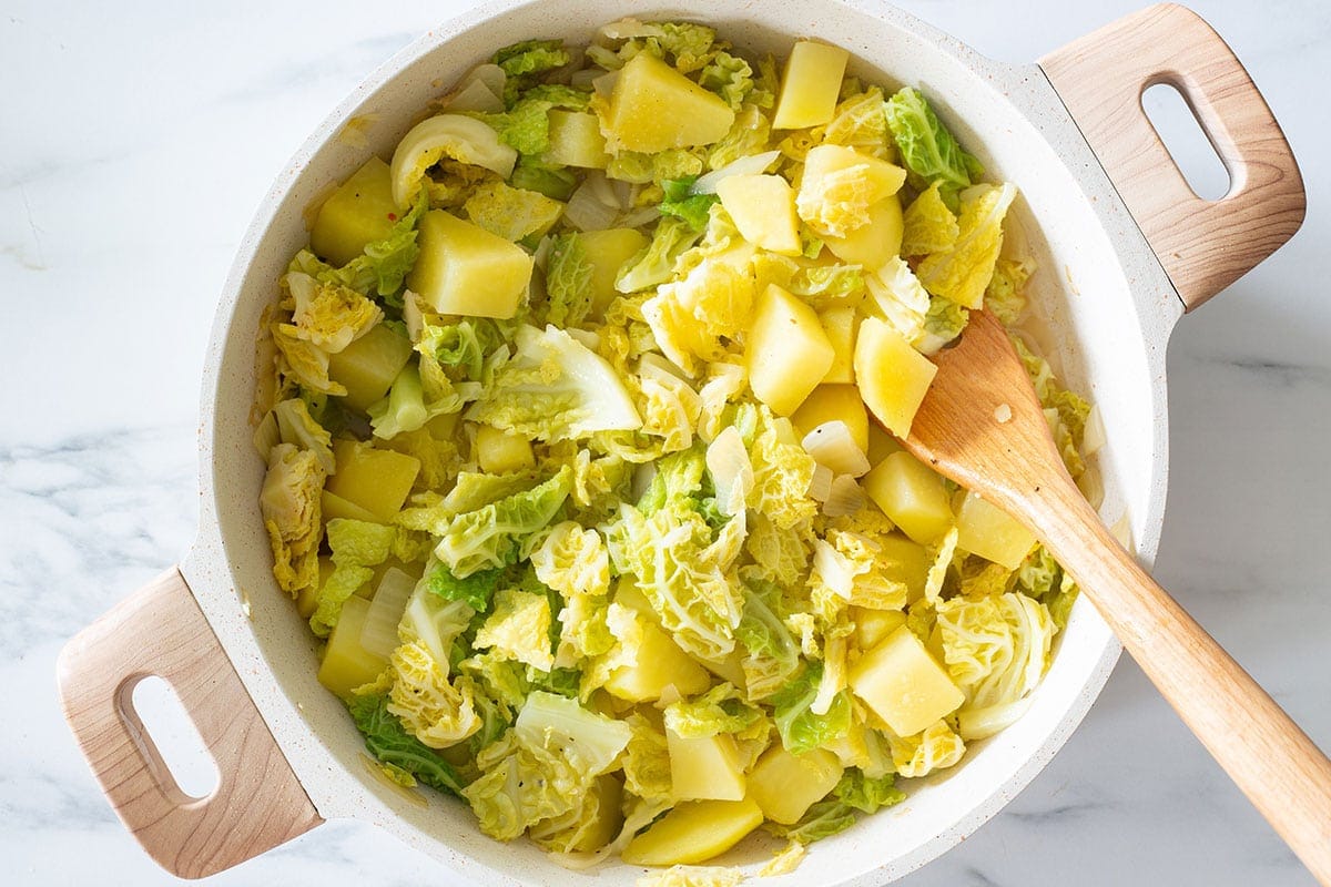 Verza e Patate (Italian Cabbage and Potatoes) - Italian Easy Recipes