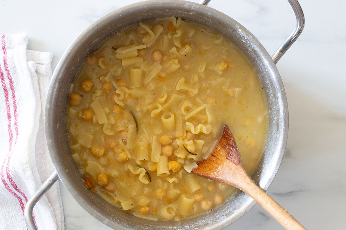 Pasta e Ceci Recipe - Italian Easy Recipes
