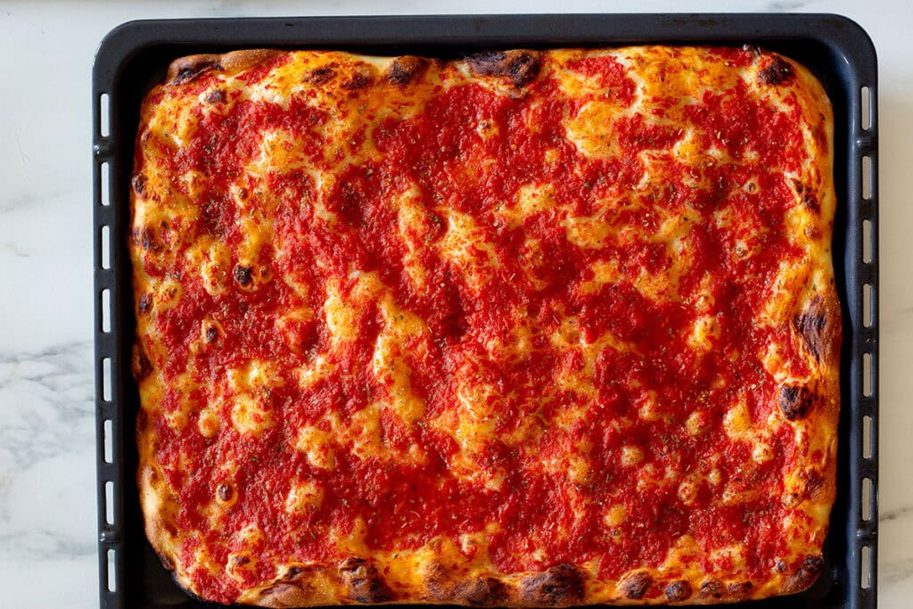 Pizza Rossa Romana - Italian Easy Recipes