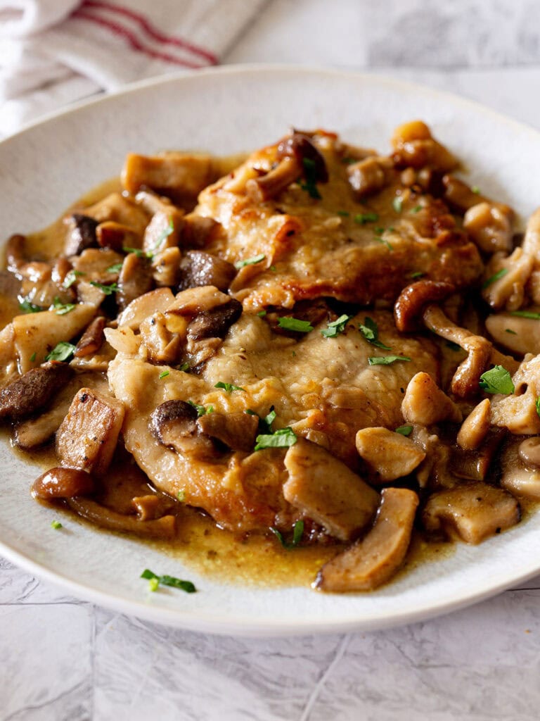 Veal Scaloppine ai Funghi - Italian Easy Recipes