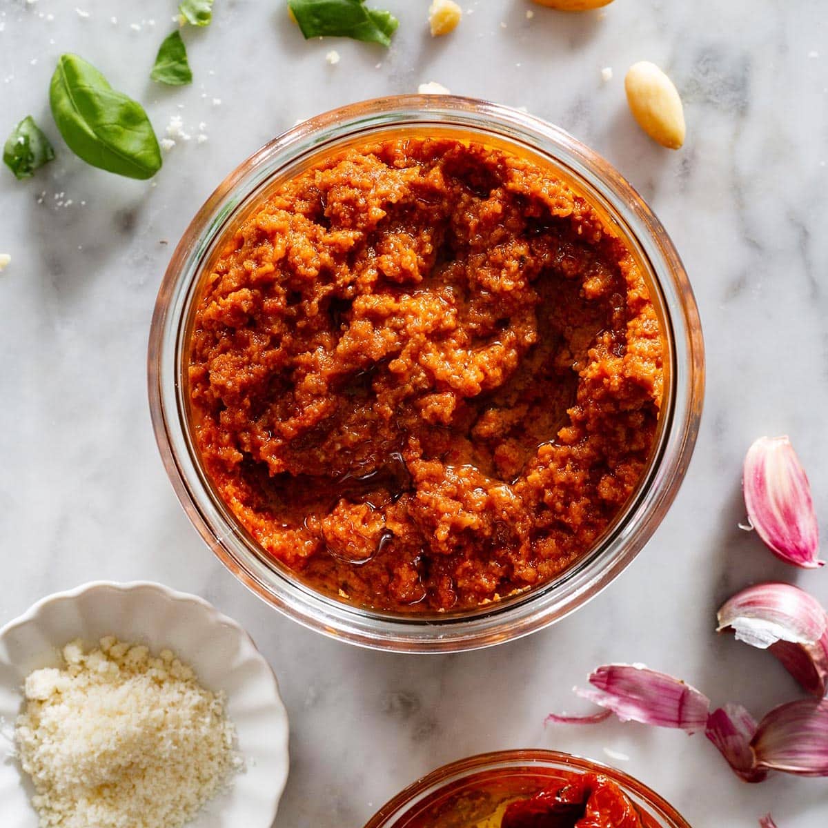 Pesto con Pomodori Secchi (sundried tomato pesto) - Italian Easy Recipes